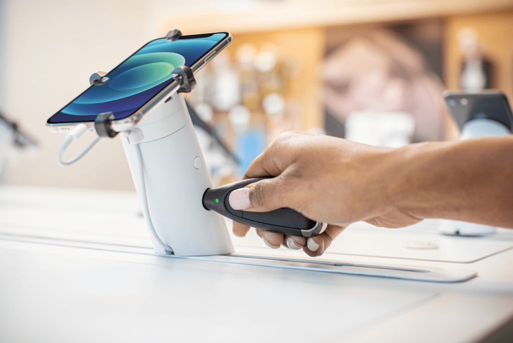 Retail Security for Mobile Carriers | InVue