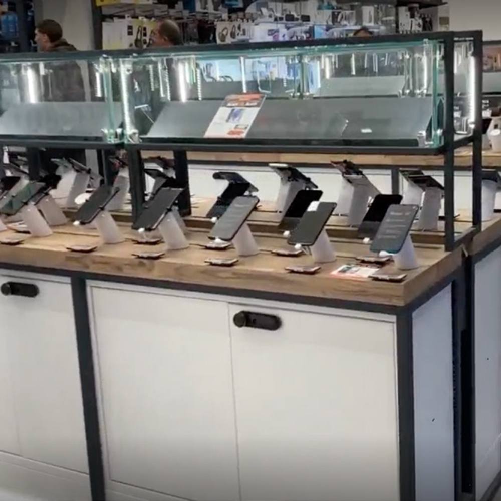 Expert - Telebuna's associates experience ultimate mobility. | InVue