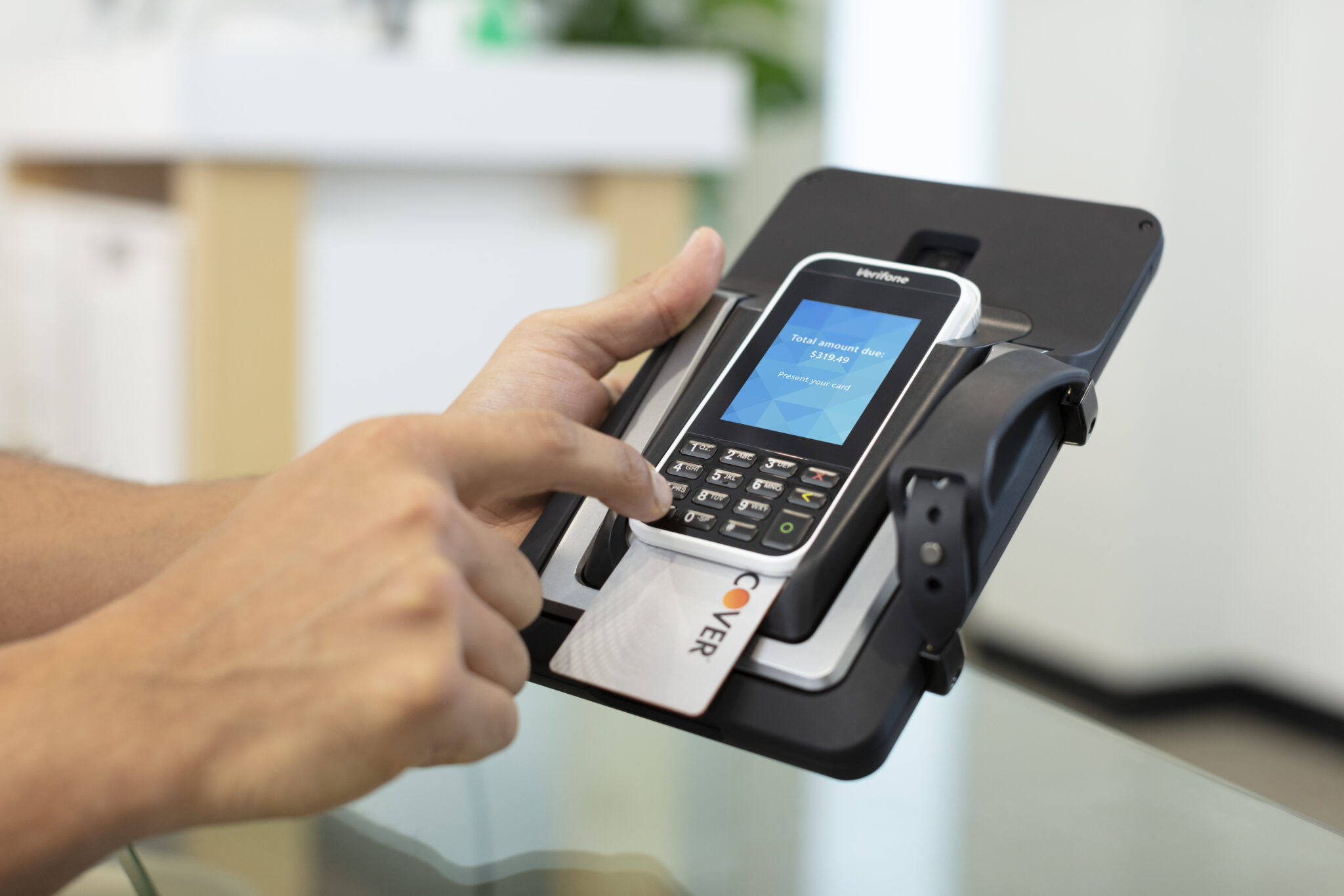 Conquer the Holiday Rush with Mobile POS Solutions | InVue