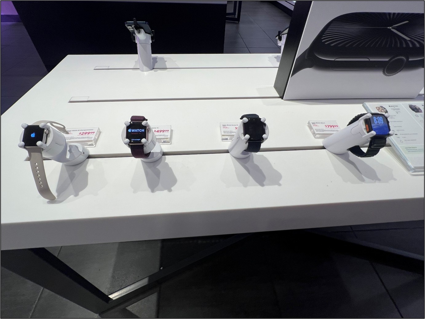 OnePOD Max | Secure Retail Display for Phones, Wearables & Tablets